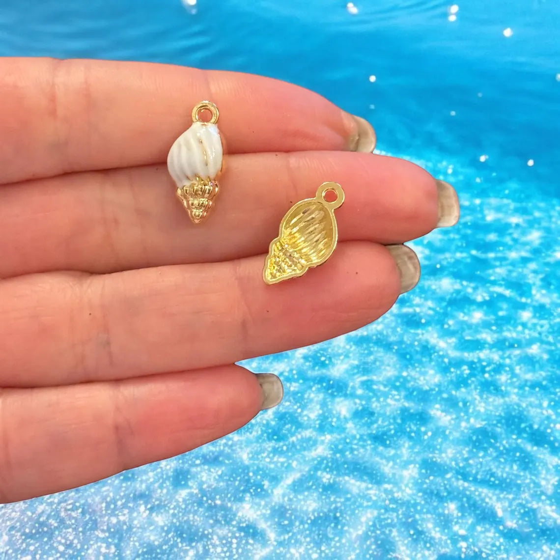 Gold Plated Enamel Strawberry Shaking Attachment - Neon Green – PetekBoncuk